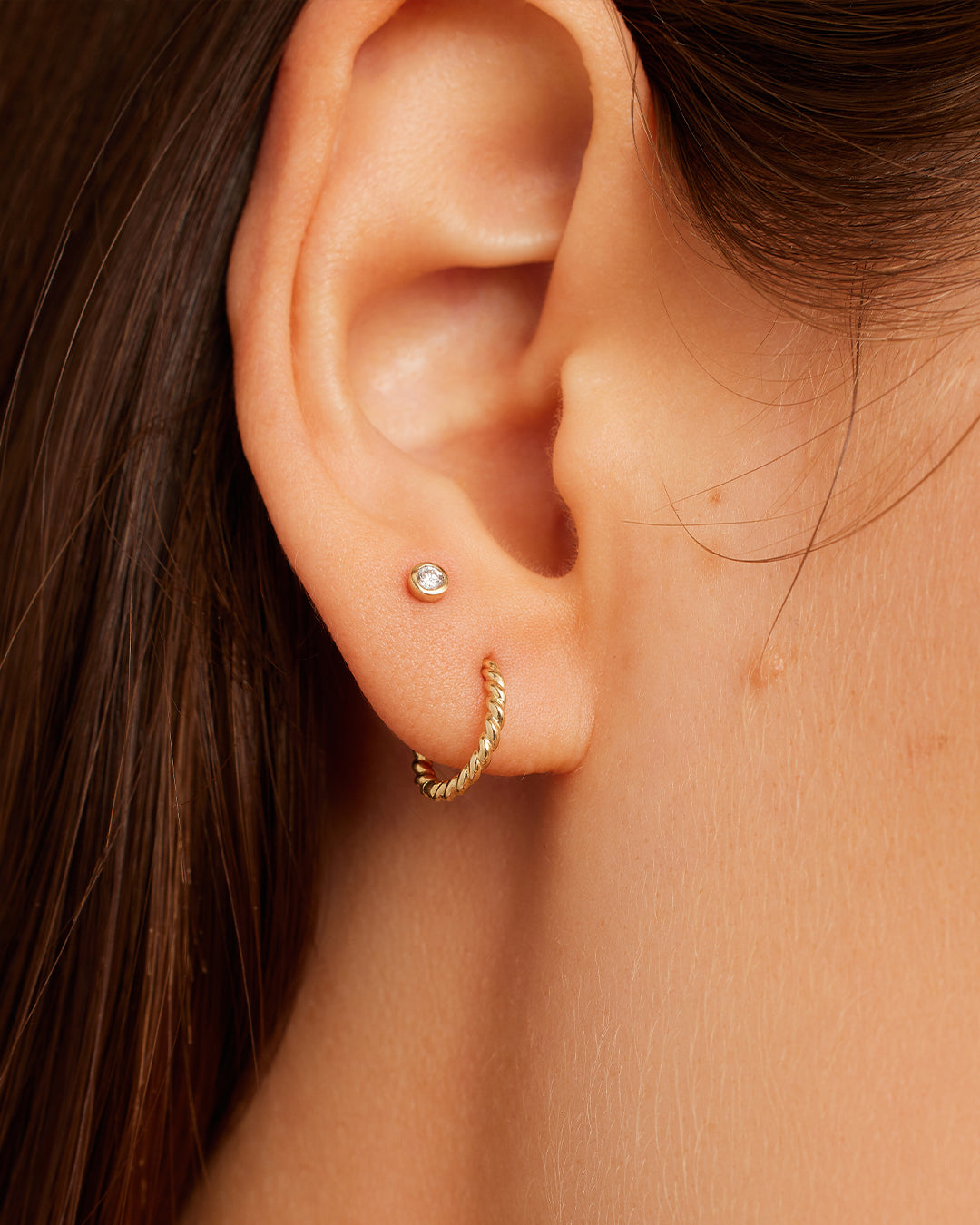 14k Gold Crew Huggies – gorjana